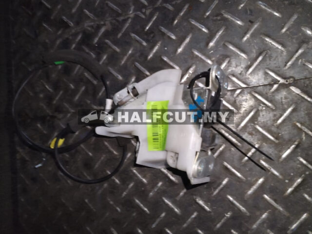 ESTIMA ACR50 DOOR LOCK REAR RIGHT - Halfcut Malaysia KL Selangor Penang ...