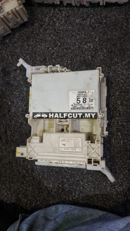 TOYOTA HILUX REVO FUSE BOX ECU (89221-0K570) 58 - Halfcut Malaysia KL ...